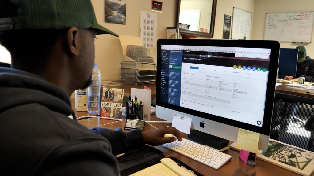 Best Software For Landscape Business Synkedup